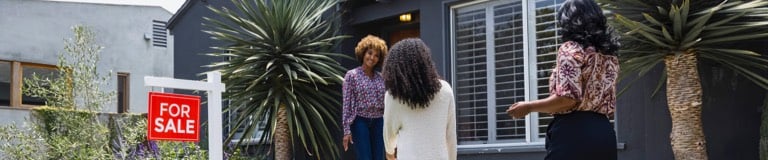 Buying property at auction | Standard Bank